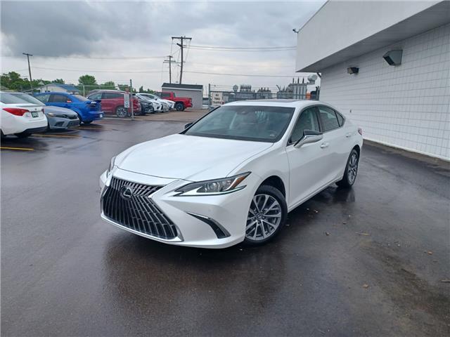 Taylor Lexus: New & Used Lexus Dealership | Regina, SK.