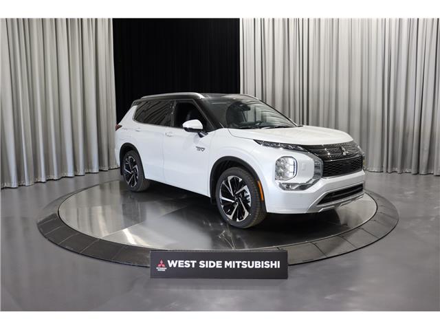 2025 Mitsubishi Outlander PHEV GT GT PREM / TWO TONE / BLACK ROOF at ...