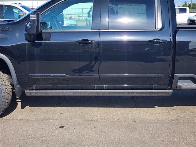 2025 Chevrolet Silverado 3500HD High Country 8'0 FOOT BOX | SINGLE REAR ...