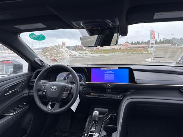 2026 Toyota Crown Signia Limited SUNROOF / WIRELESS CHARGING / REAR ...